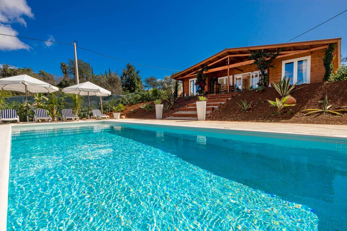 125 M² Chalet ∙ 4 Bedrooms ∙ 8 Guests - Albufeira