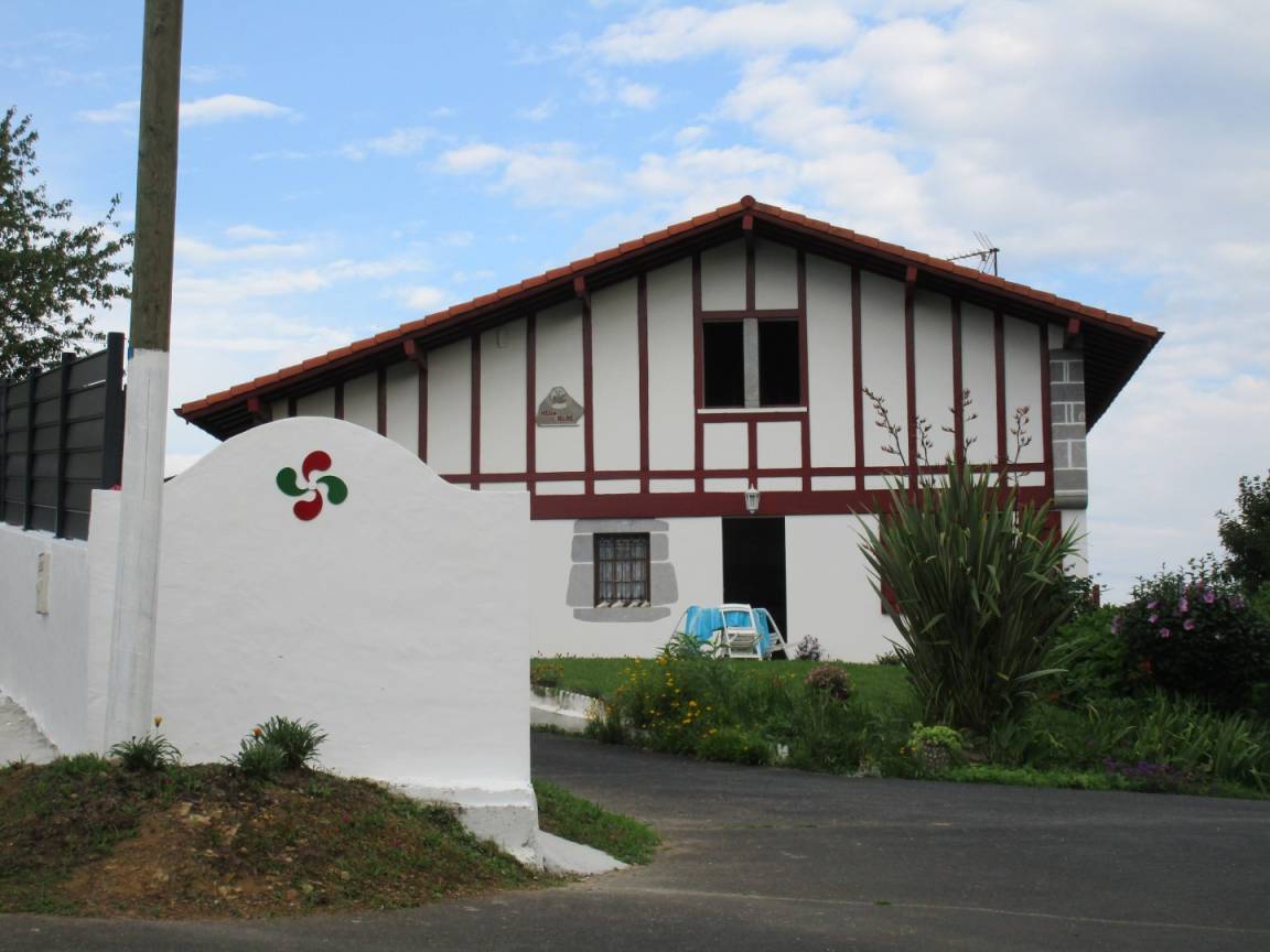 140 M² Ferienwohnung ∙ 3 Schlafzimmer ∙ 6 Gäste - Hasparren