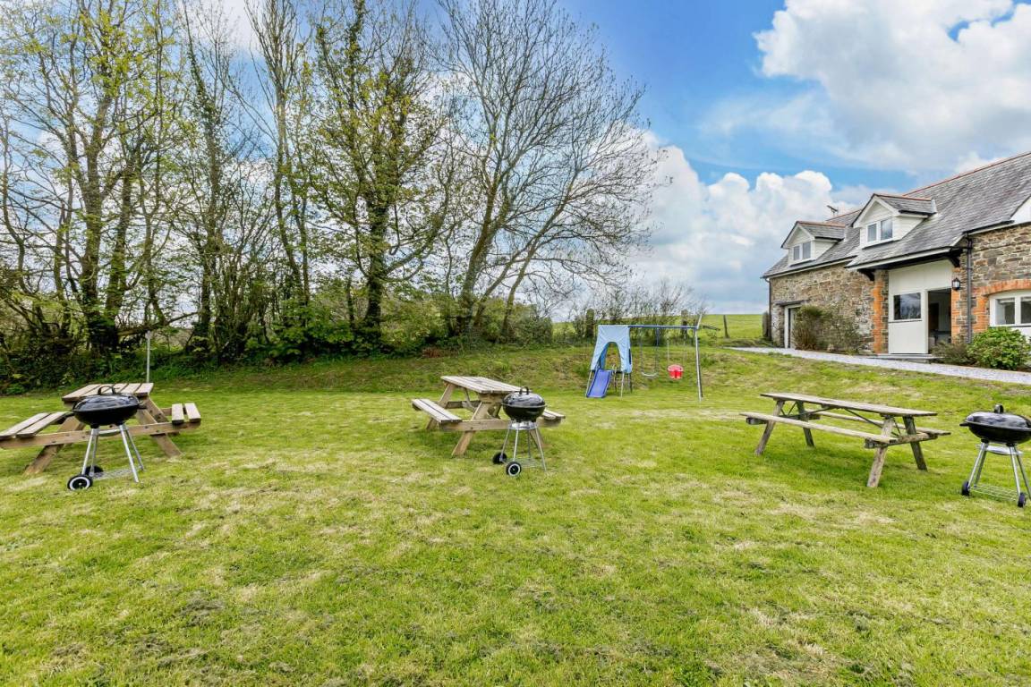 Cottage ∙ 3 Bedrooms ∙ 5 Guests - Holsworthy