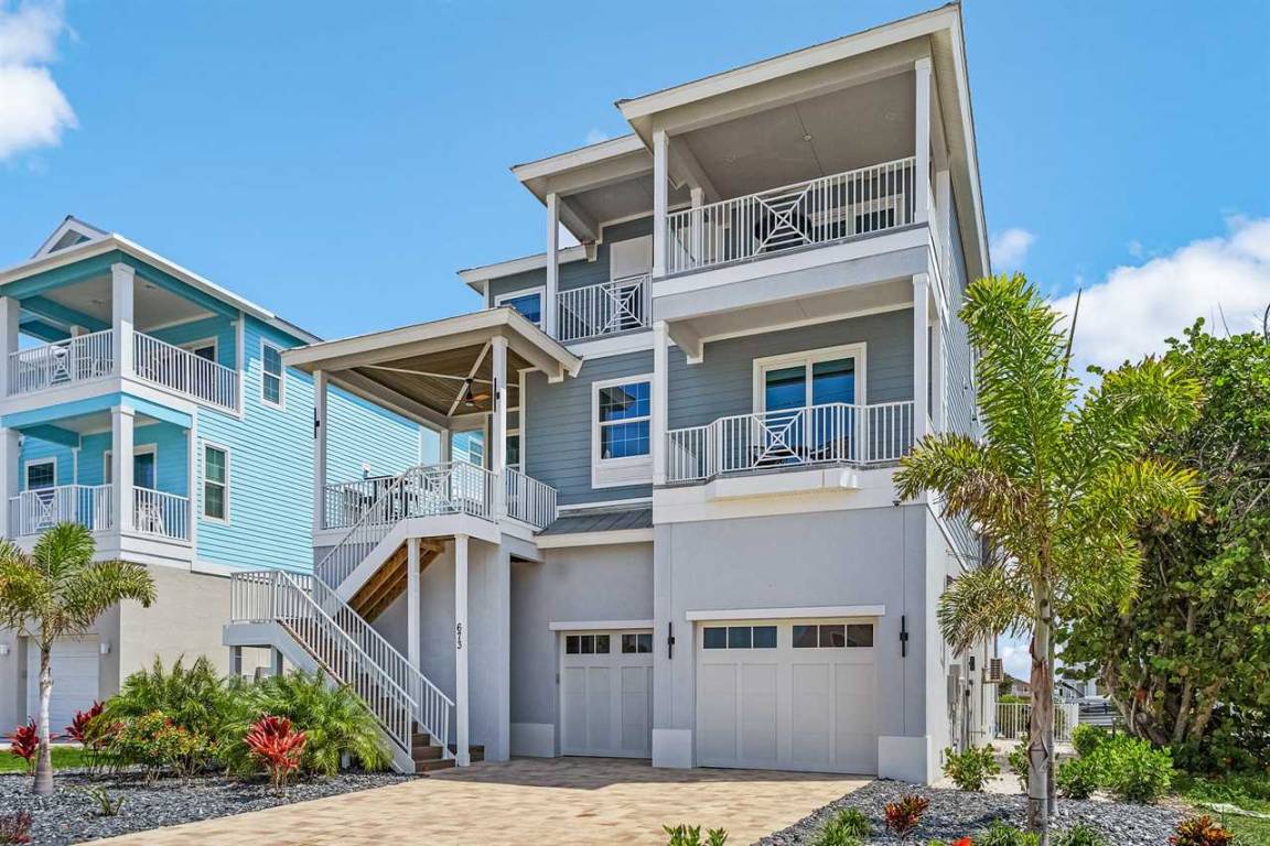 393 M² House ∙ 5 Bedrooms ∙ 10 Guests - Fort Myers Beach, FL