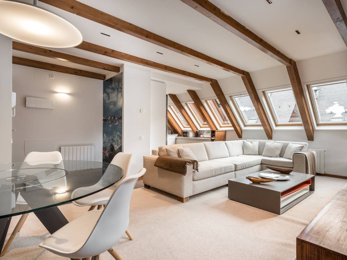 96 M² Apartamento ∙ 5 Quartos ∙ 12 Hóspedes - Baqueira