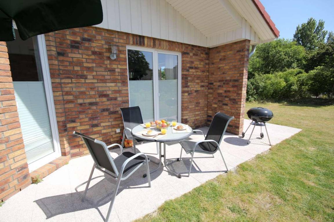 60 M² Ferienhaus ∙ 2 Schlafzimmer ∙ 4 Gäste - Neustadt in Holstein