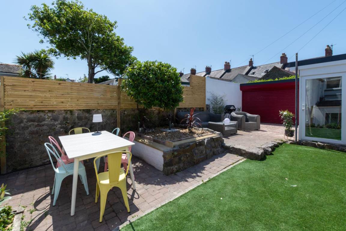 Cottage ∙ 4 Bedrooms ∙ 8 Guests - Tenby