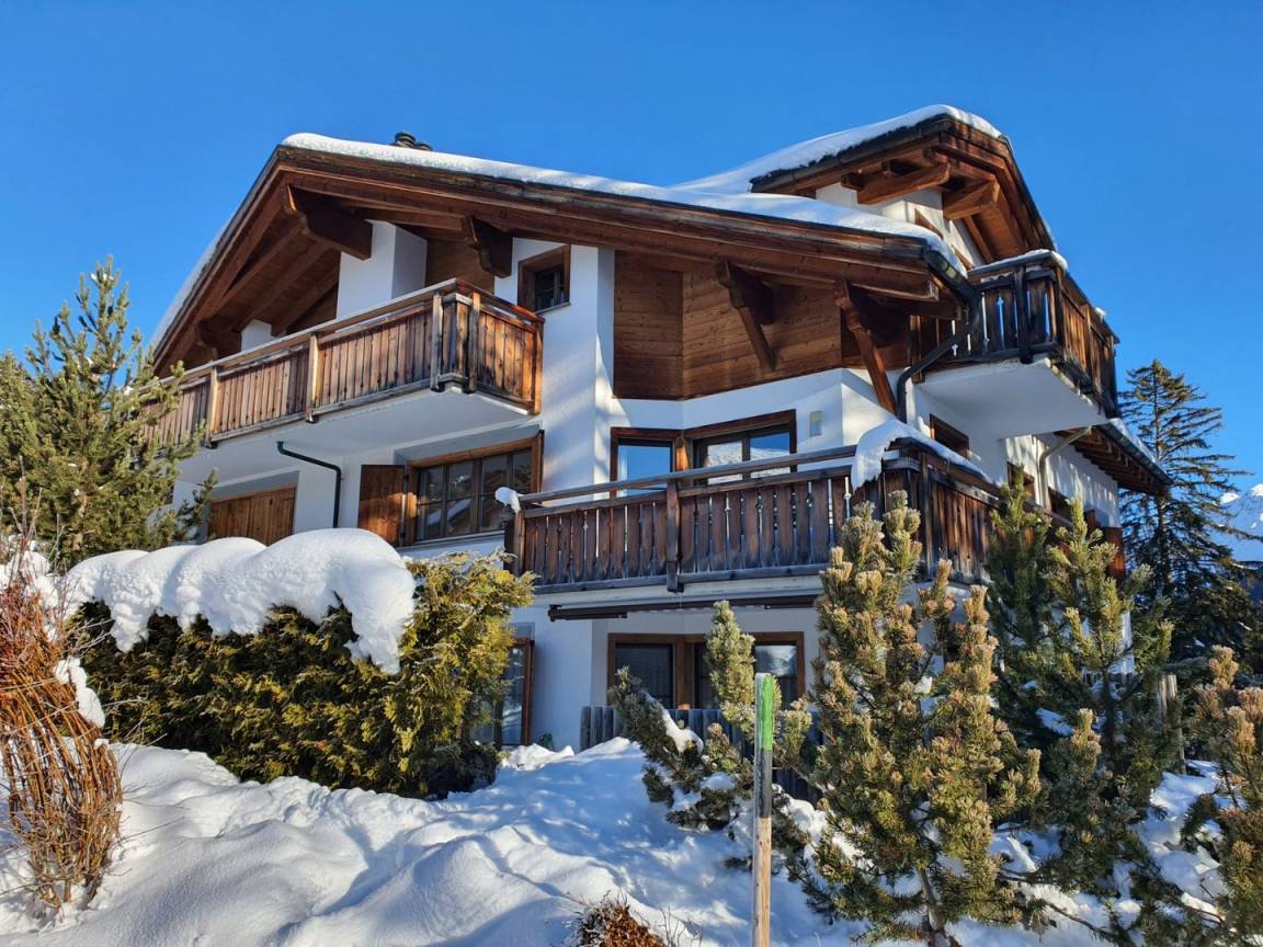80 M² Ferienwohnung ∙ 2 Schlafzimmer ∙ 4 Gäste - Lenzerheide (Lai)