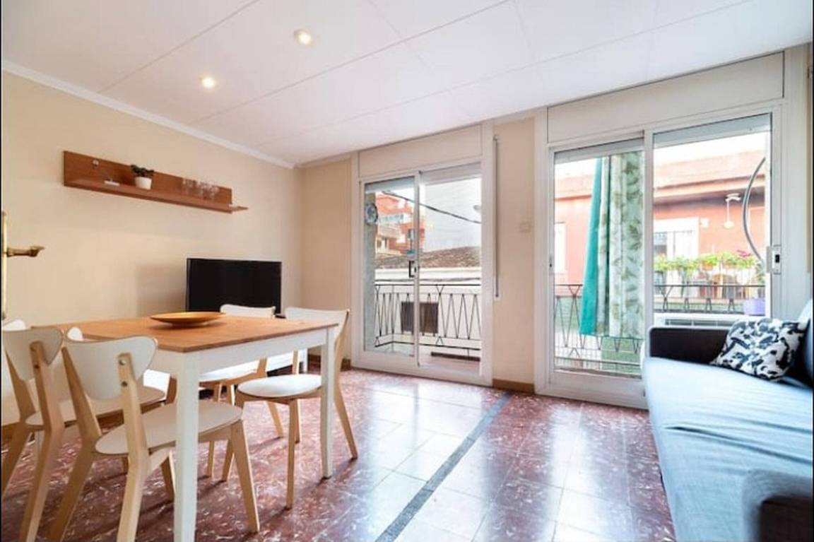 50 M² Apartment ∙ 2 Bedrooms ∙ 3 Guests - El Masnou