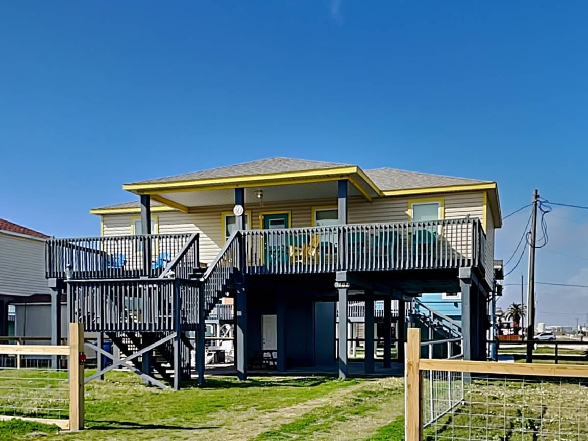 98 M² House ∙ 3 Bedrooms ∙ 10 Guests - Surfside Beach, TX