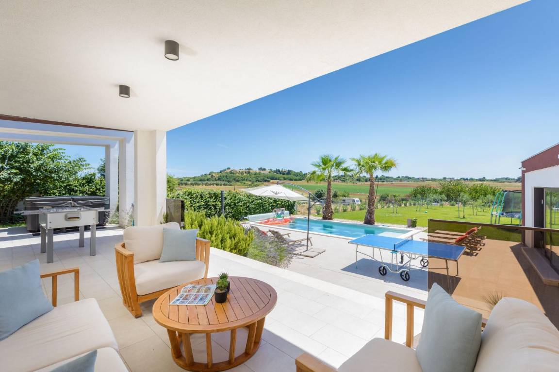 135 M² House ∙ 3 Bedrooms ∙ 9 Guests - Banjole