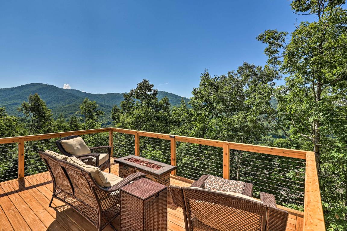 222 M² Casa ∙ 4 Quartos ∙ 9 Hóspedes - Asheville, NC