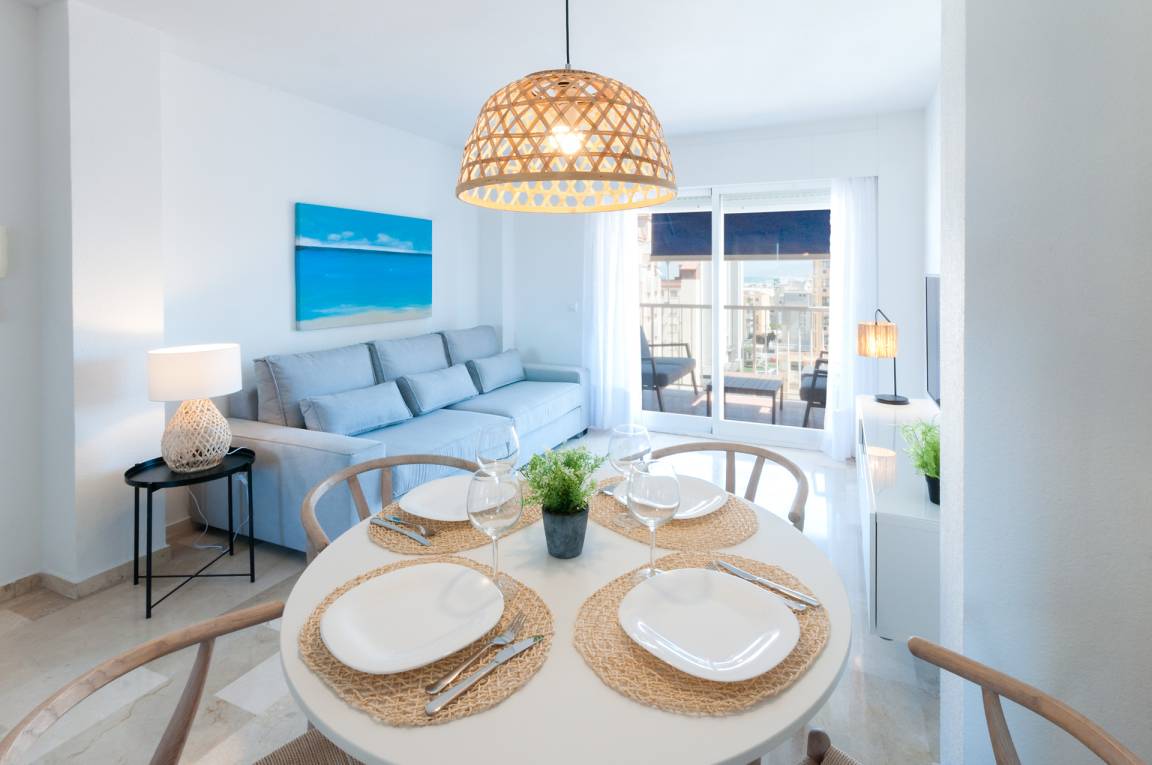 55 M² Huoneisto ∙ 2 Makuuhuonetta ∙ 4 Vierasta - Gandie