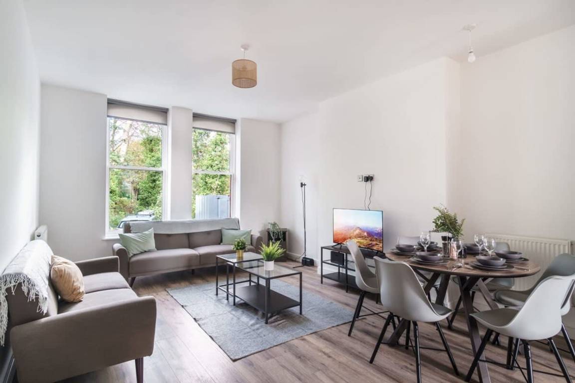 Apartment ∙ 3 Bedrooms ∙ 6 Guests - Formby