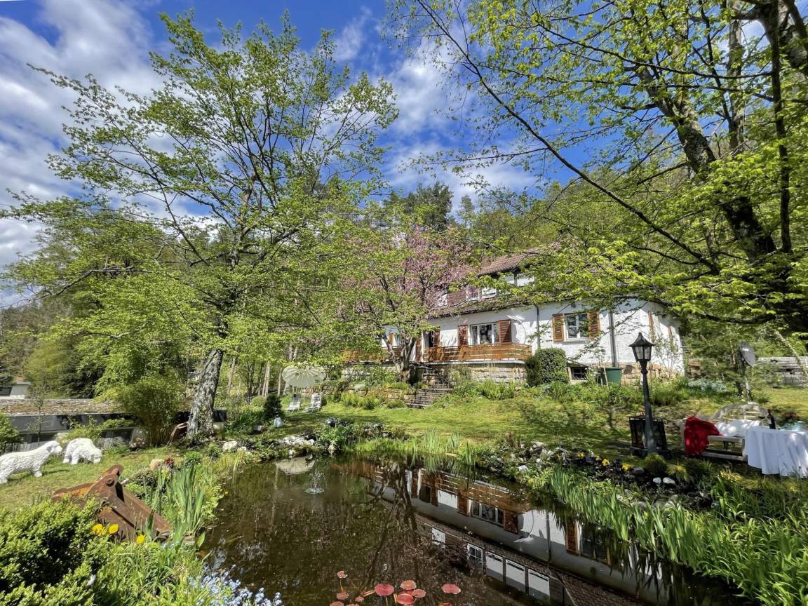 160 M² Apartment ∙ 1 Bedroom ∙ 6 Guests - Kronach