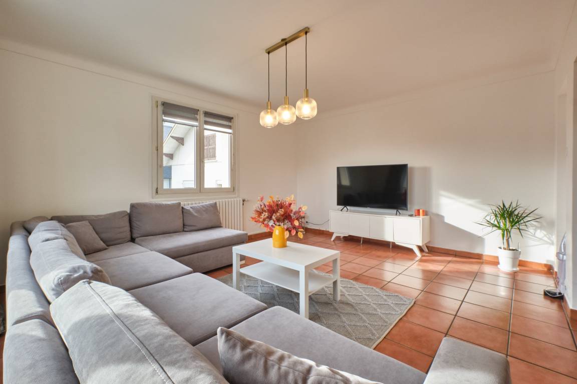 120 M² Apartment ∙ 3 Bedrooms ∙ 4 Guests - Grenoble