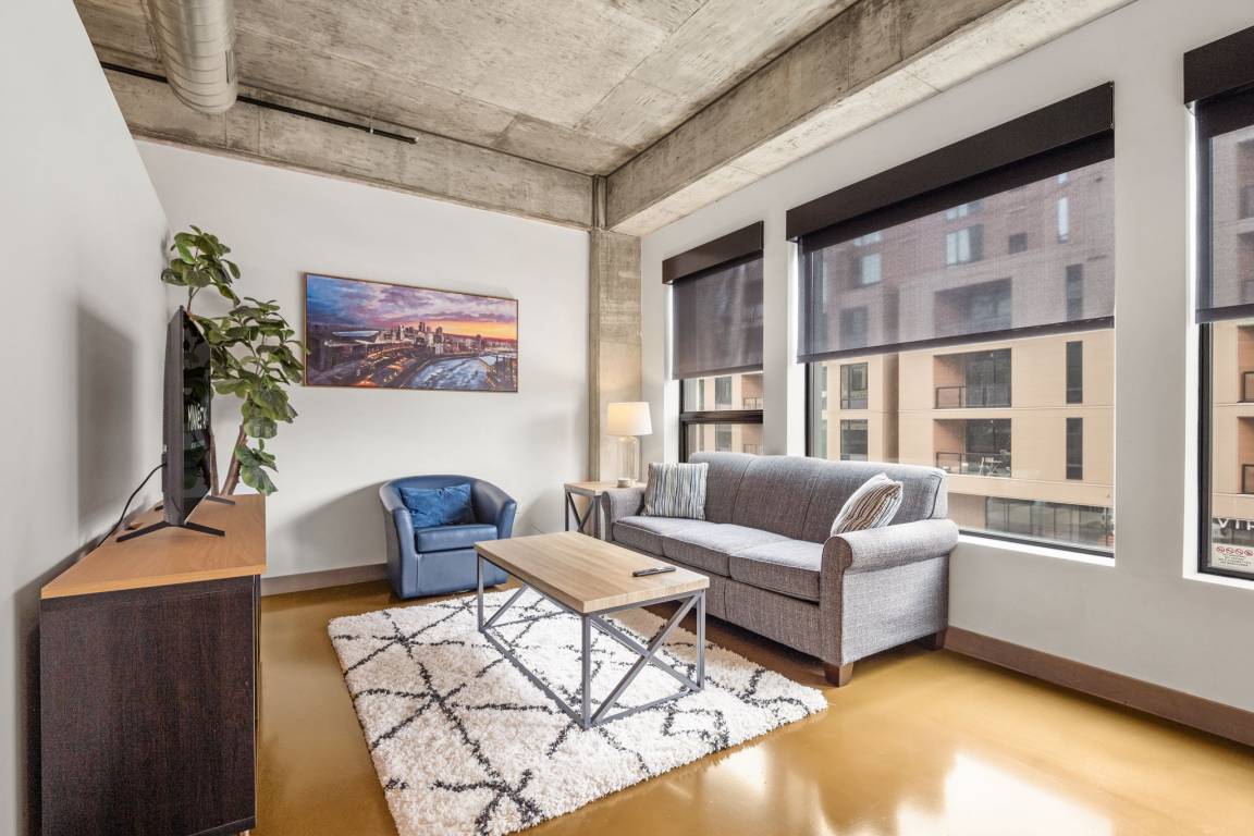 50 M² Buhardilla ∙ 1 Habitación ∙ 4 Huéspedes - Minneapolis