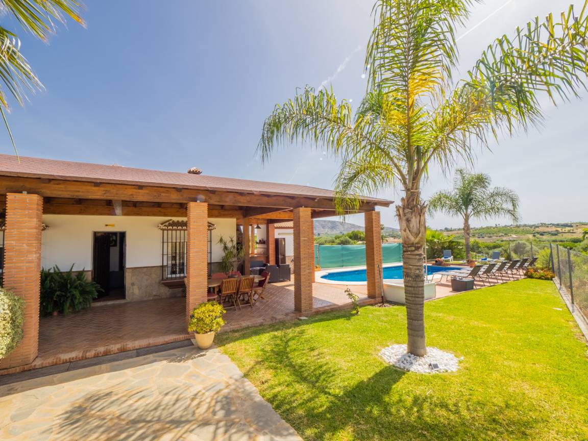 130 M² Cottage ∙ 3 Bedrooms ∙ 8 Guests - Coín
