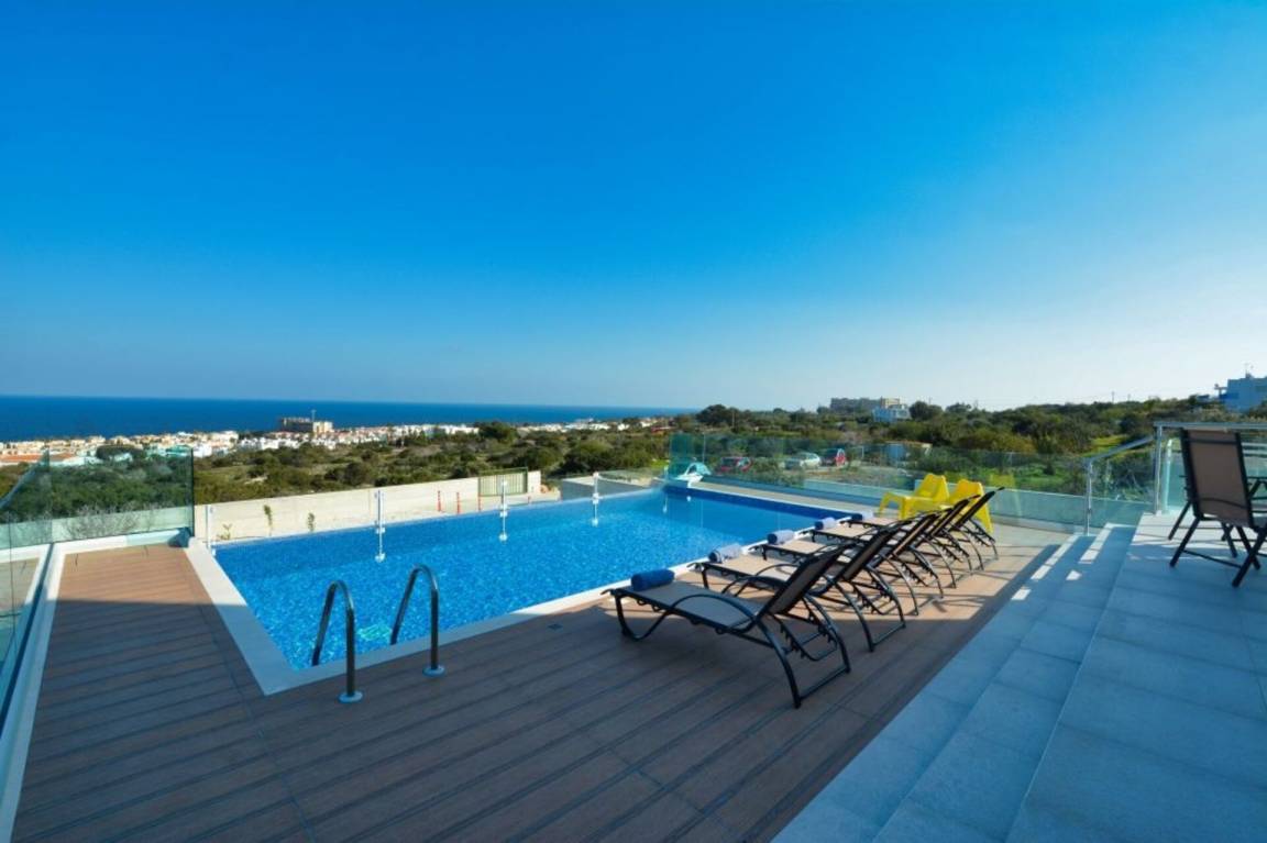 180 M² Willa ∙ 4 Sypialnie ∙ 8 Gości - Protaras
