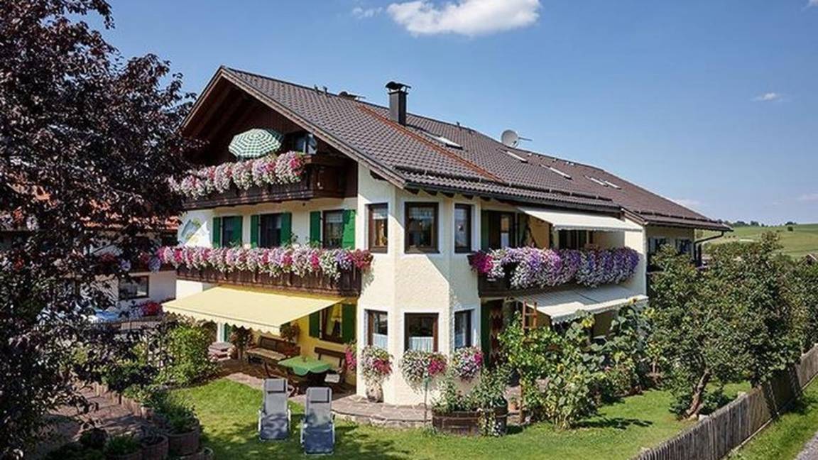 17 M² Ferienwohnung ∙ 1 Schlafzimmer ∙ 1 Gast - Bad Bayersoien