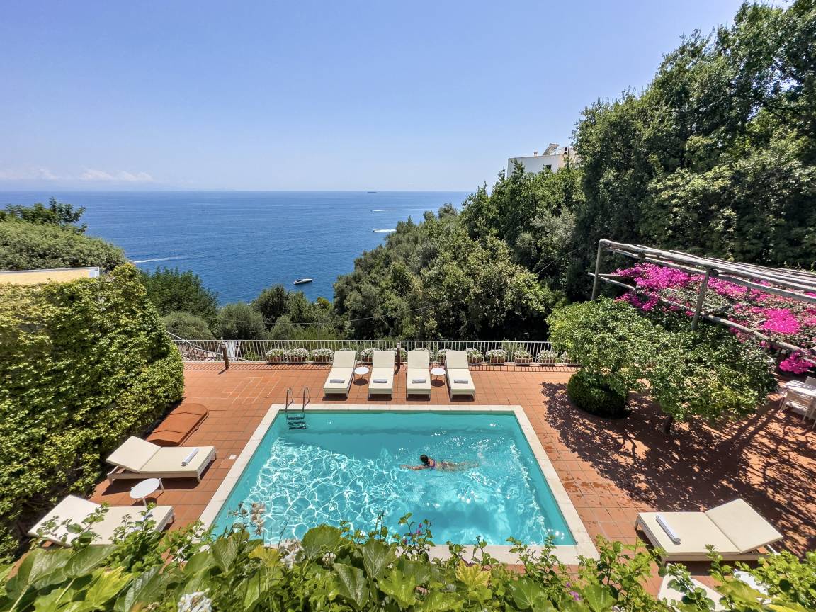 Villa ∙ 6 Bedrooms ∙ 6 Guests - Amalfi