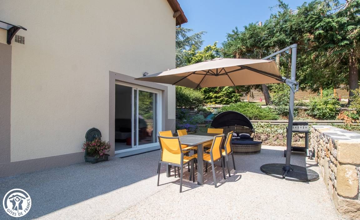 70 M² Gîte ∙ 2 Slaapkamers ∙ 4 Gasten - Orcival