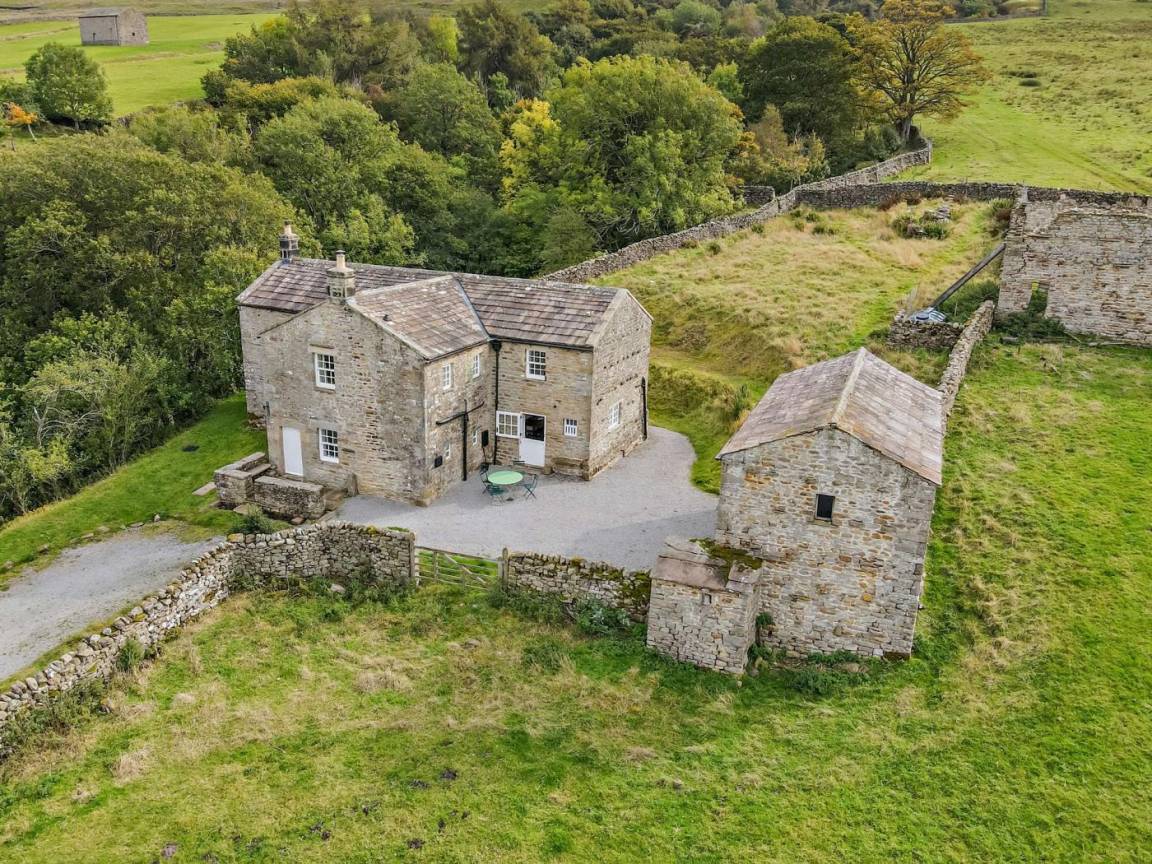 Cottage ∙ 4 Bedrooms ∙ 8 Guests - Leyburn