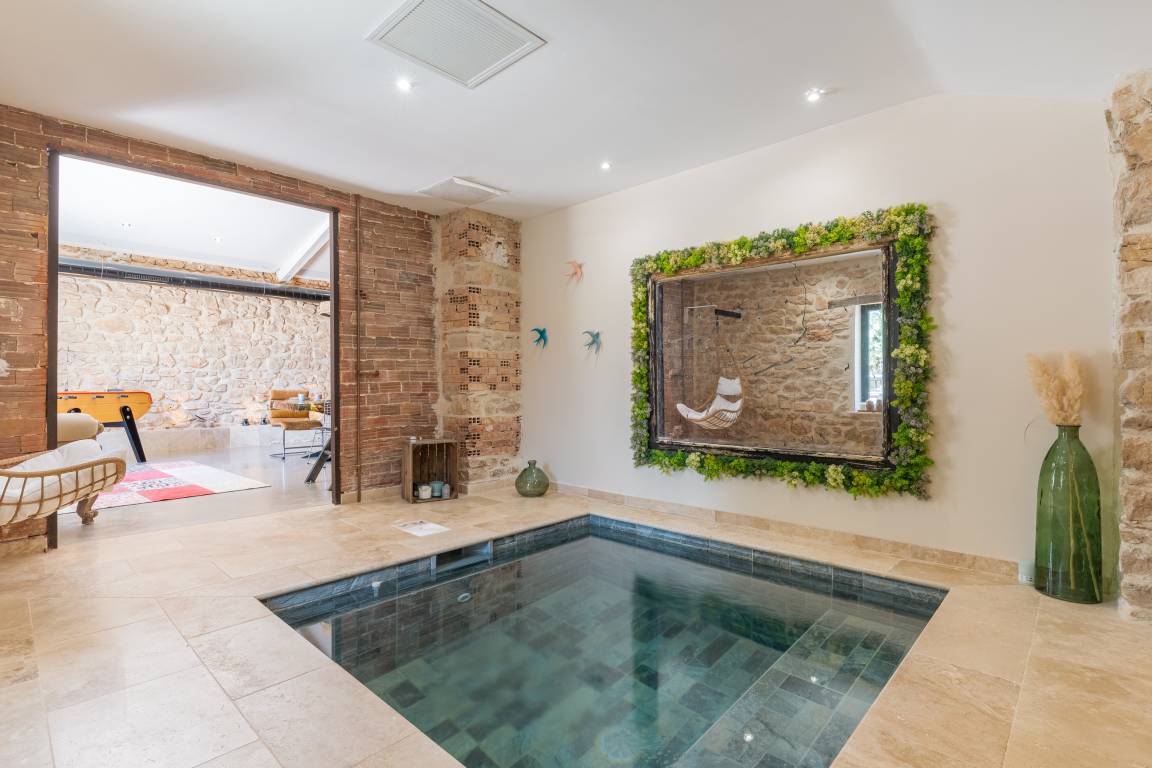 140 M² Appartement ∙ 2 Chambres ∙ 6 Personnes - Trets