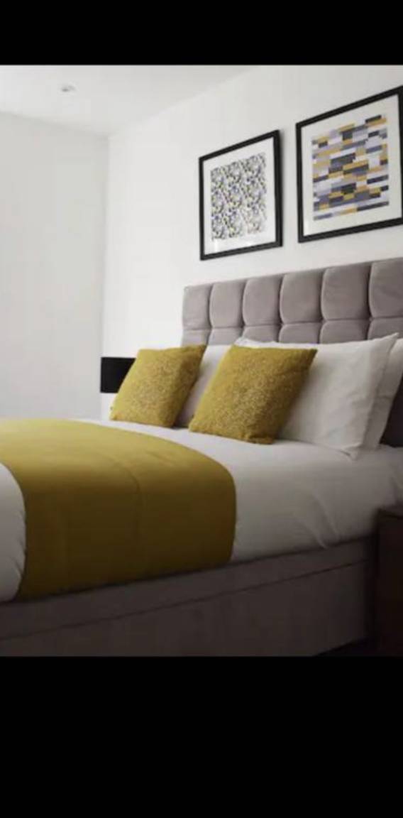 90 M² Apartment ∙ 3 Bedrooms ∙ 6 Guests - Dartford