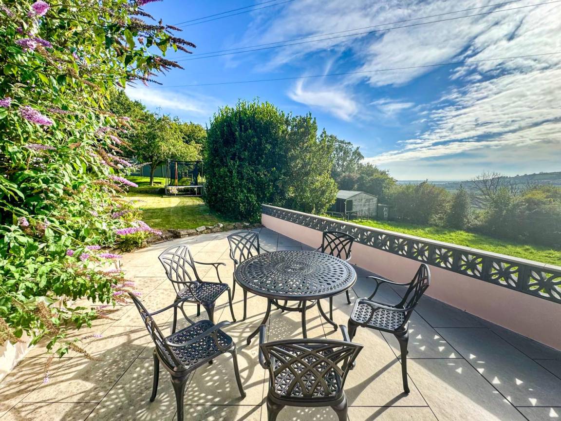 Cottage ∙ 5 Bedrooms ∙ 8 Guests - Kidwelly