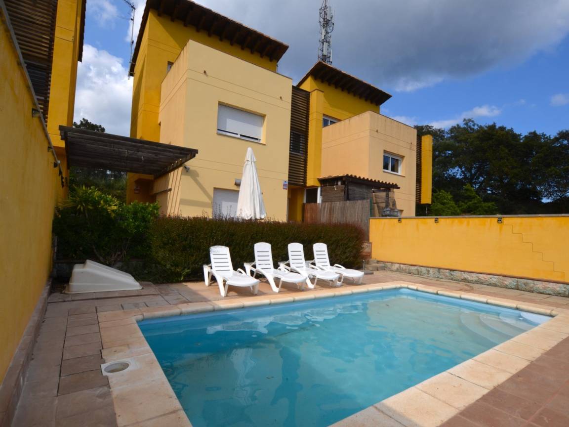 130 M² Villa ∙ 3 Habitaciones ∙ 8 Huéspedes - Lloret de Mar
