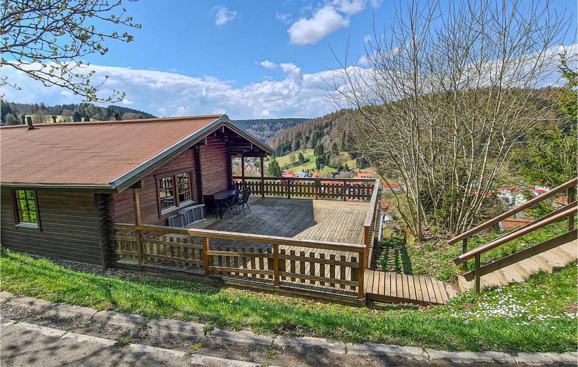62 M² Ferienhaus ∙ 2 Schlafzimmer ∙ 4 Gäste - Masserberg