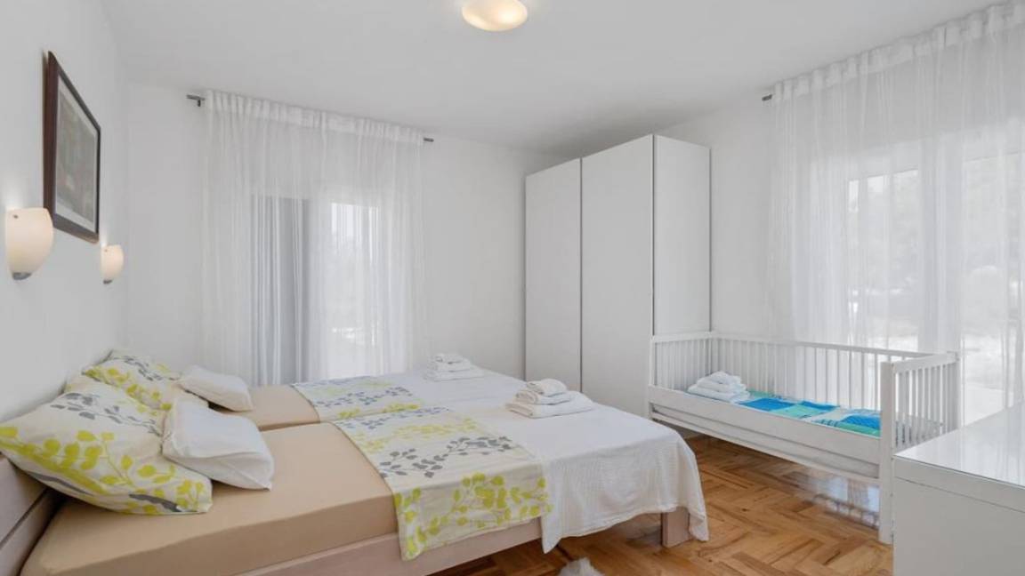 100 M² Appartement ∙ 2 Chambres ∙ 5 Personnes - Primošten