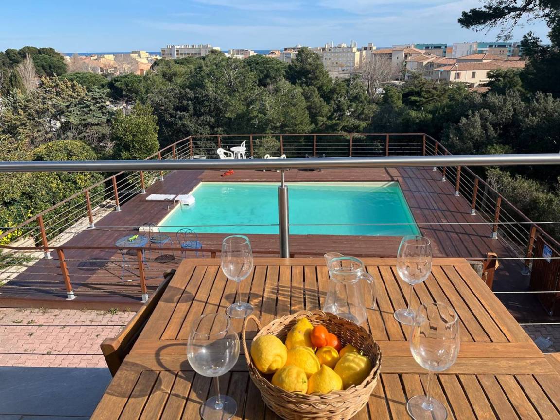 124 M² Villa ∙ 4 Habitaciones ∙ 8 Huéspedes - Narbonne