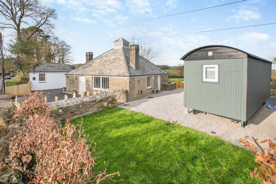 Cottage ∙ 2 Bedrooms ∙ 4 Guests - Portscatho