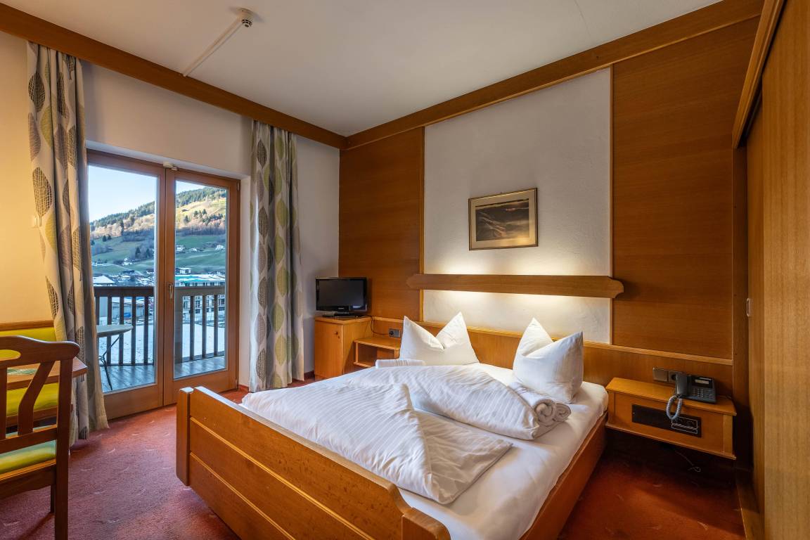 18 M² Hotel ∙ 1 Schlafzimmer ∙ 2 Gäste - Wörgl