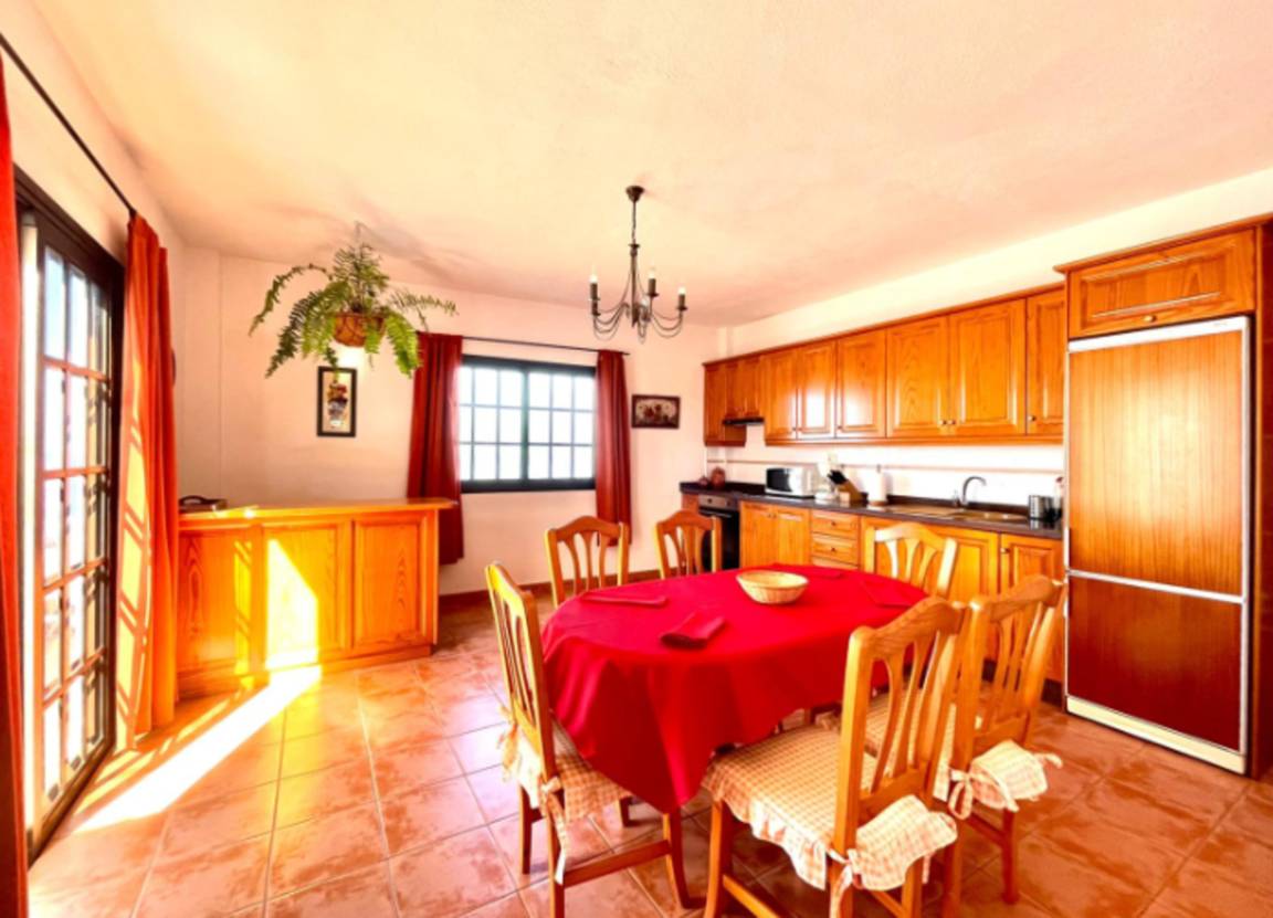60 M² Casa Rural ∙ 3 Habitaciones ∙ 9 Huéspedes - El Hierro