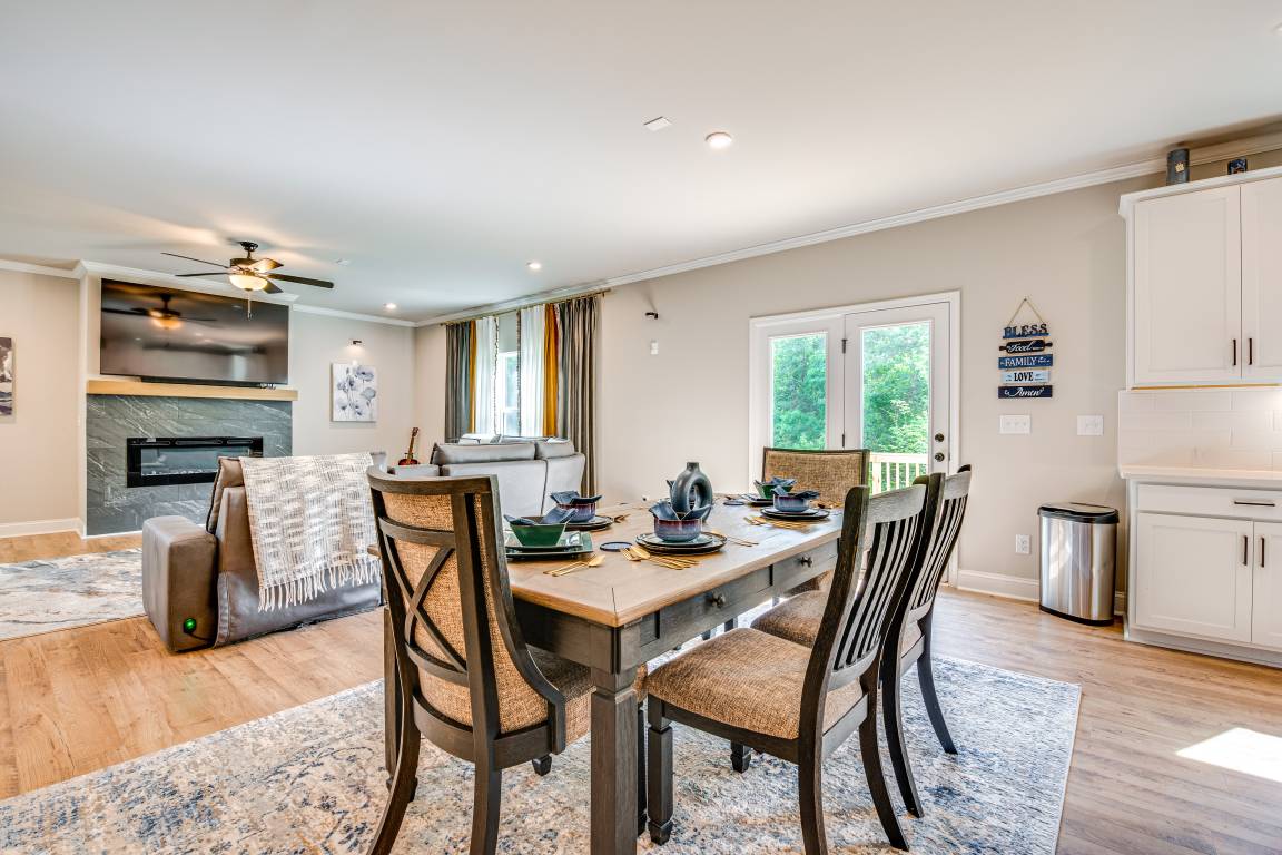 334 M² House ∙ 5 Bedrooms ∙ 10 Guests - Atlanta, GA