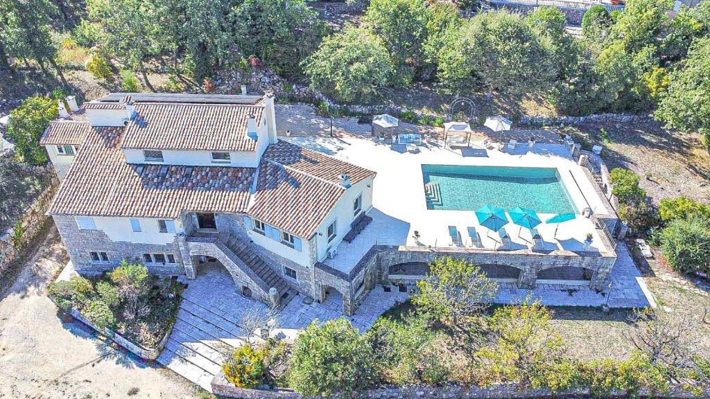 350 M² Huis ∙ 4 Slaapkamers ∙ 8 Gasten - Montauroux