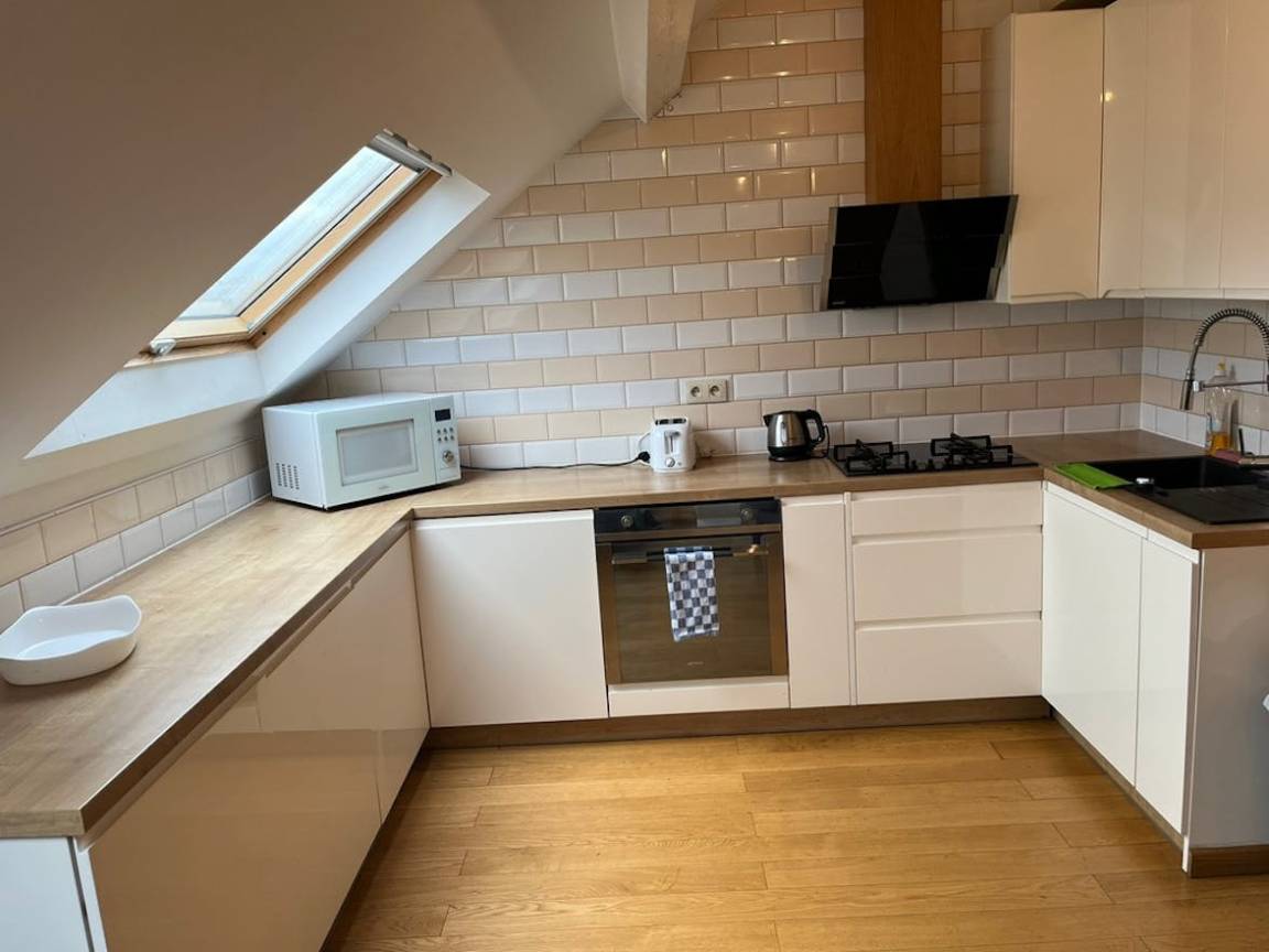 85 M² Apartamento ∙ 1 Habitación ∙ 1 Huésped - Anderlecht