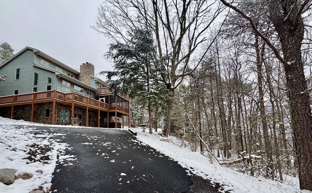 House ∙ 5 Bedrooms ∙ 16 Guests - Massanutten, VA