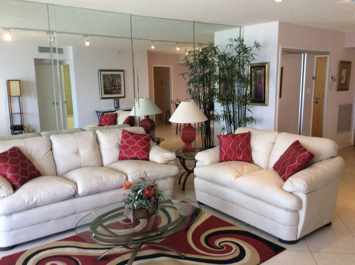 100 M² Condo ∙ 1 Bedroom ∙ 4 Guests - Surfside, FL