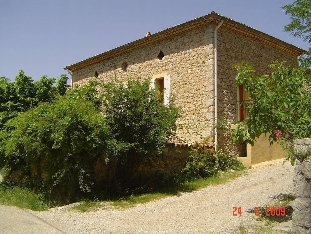 92 M² Gîte ∙ 3 Chambres ∙ 6 Personnes - Buis-les-Baronnies