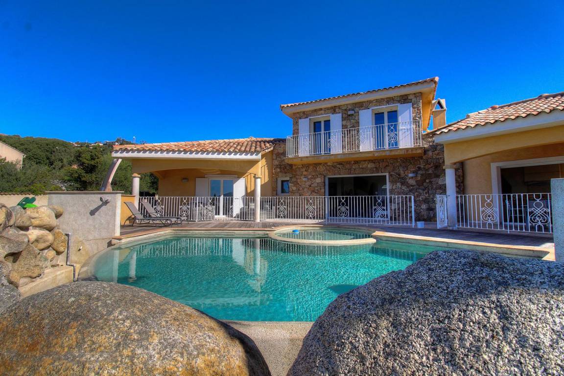 190 M² Maison De Vacances ∙ 5 Chambres ∙ 10 Personnes - Propriano