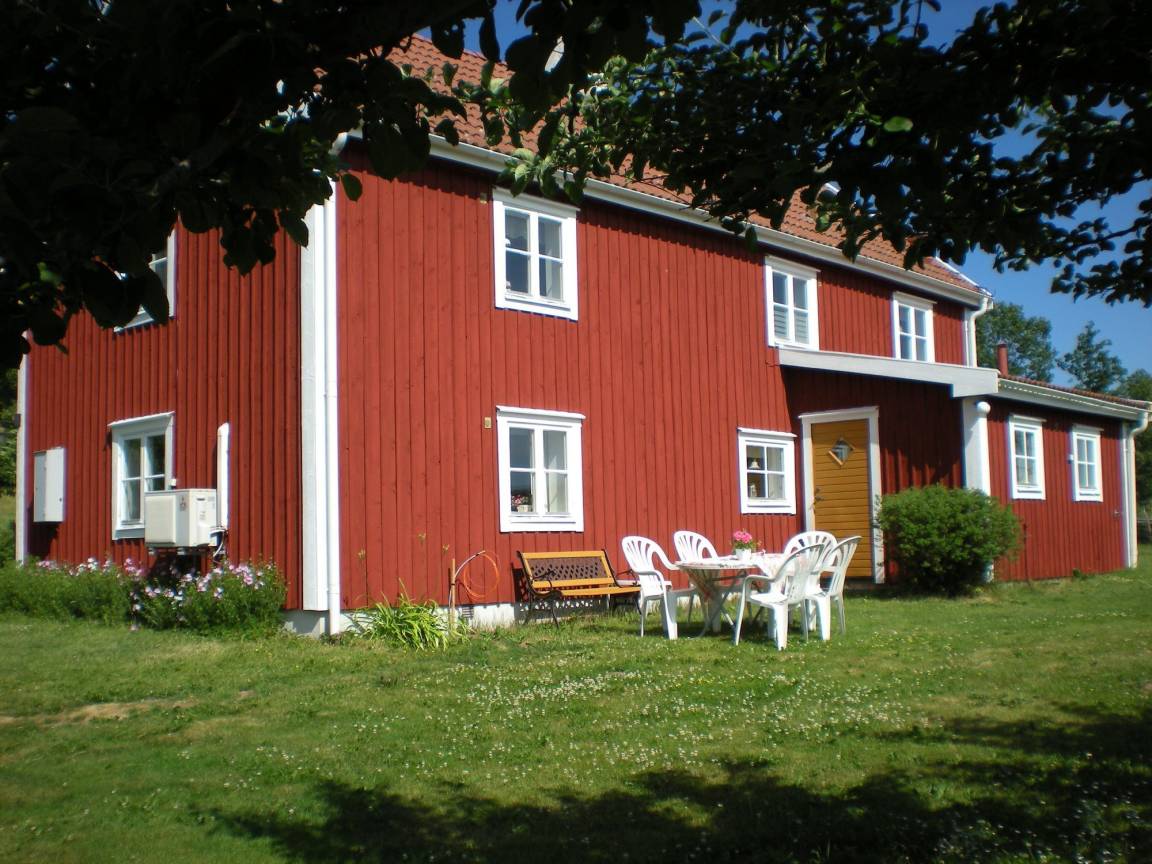 100 M² House ∙ 4 Bedrooms ∙ 8 Guests - Gränna