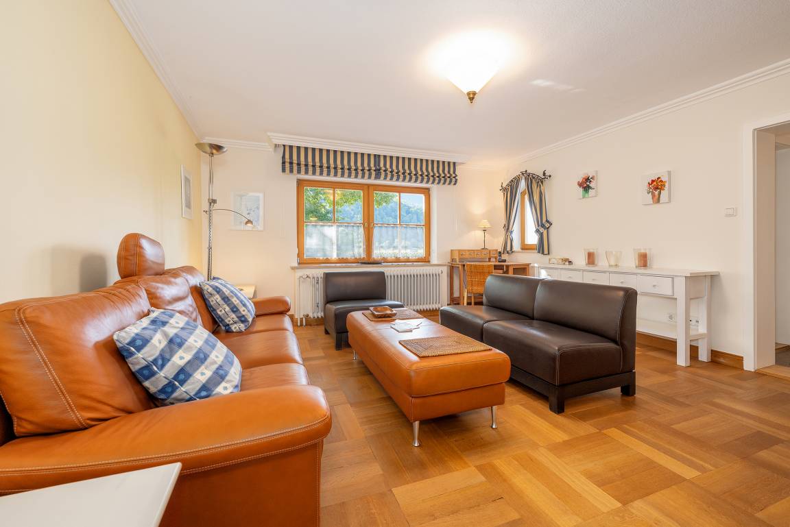 205 M² Ferienhaus ∙ 4 Schlafzimmer ∙ 8 Gäste - Grassau