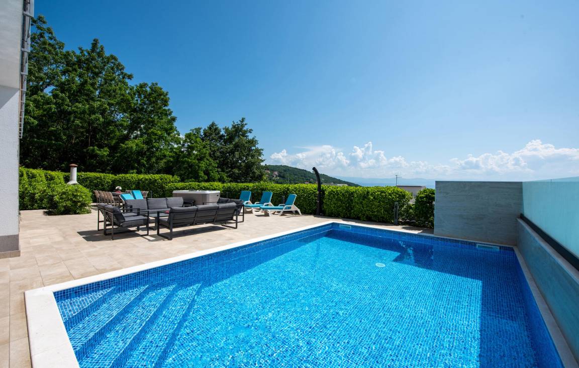 230 M² Maisonette-wohnung ∙ 5 Schlafzimmer ∙ 10 Gäste - Mošćenička Draga