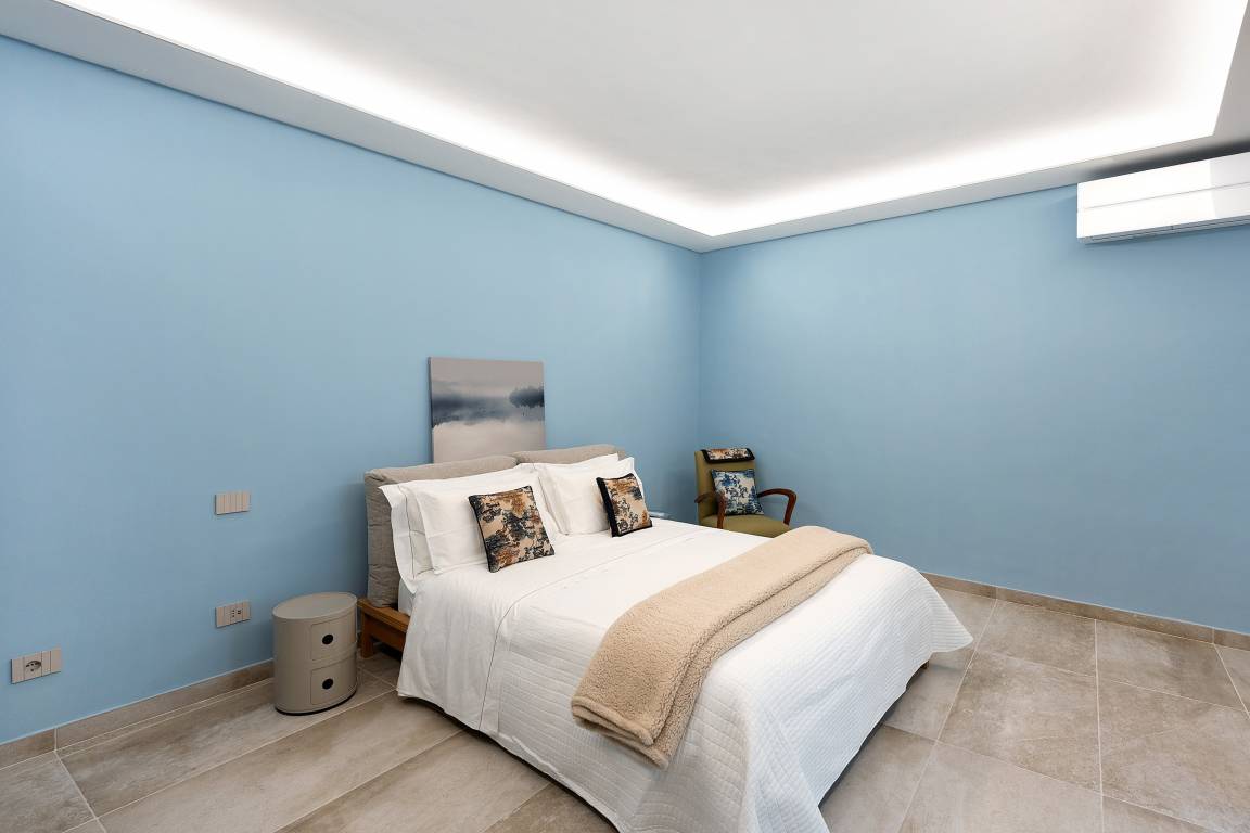 75 M² House ∙ 2 Bedrooms ∙ 5 Guests - Salerno