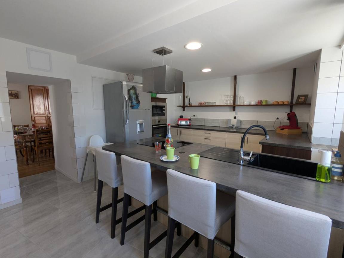 110 M² Cottage ∙ 2 Bedrooms ∙ 4 Guests - Charente