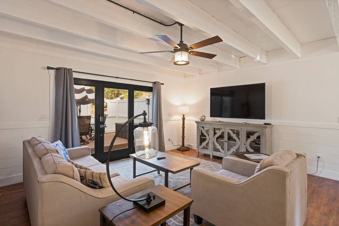 House ∙ 2 Bedrooms ∙ 4 Guests - East Beach, GA
