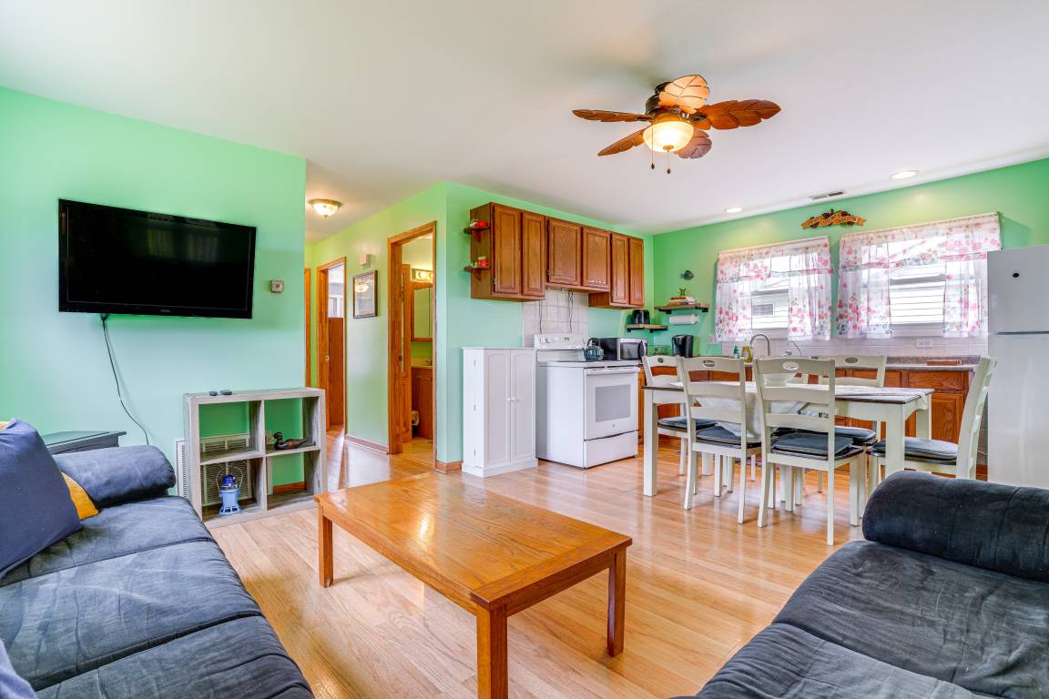 69 M² House ∙ 2 Bedrooms ∙ 4 Guests - Dowagiac, MI