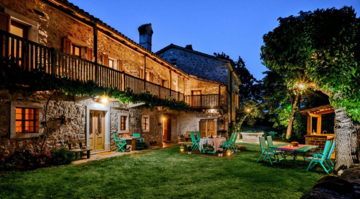 Maison De Vacances ∙ 6 Chambres ∙ 8 Personnes - Trieste