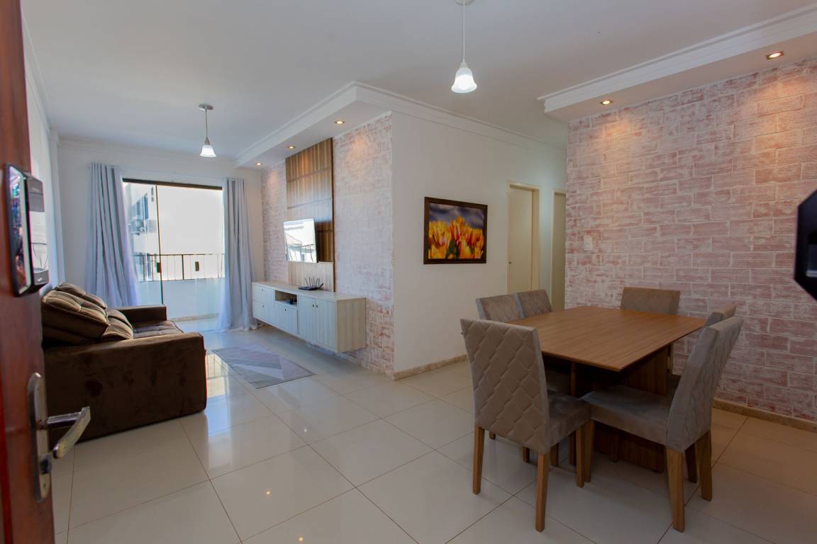 88 M² Apartamento ∙ 4 Quartos ∙ 7 Hóspedes - Aracaju