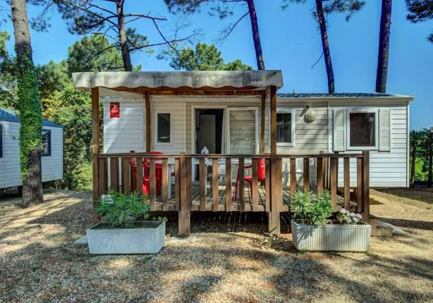 33 M² Mobil-home ∙ 3 Chambres ∙ 6 Personnes - Bollène